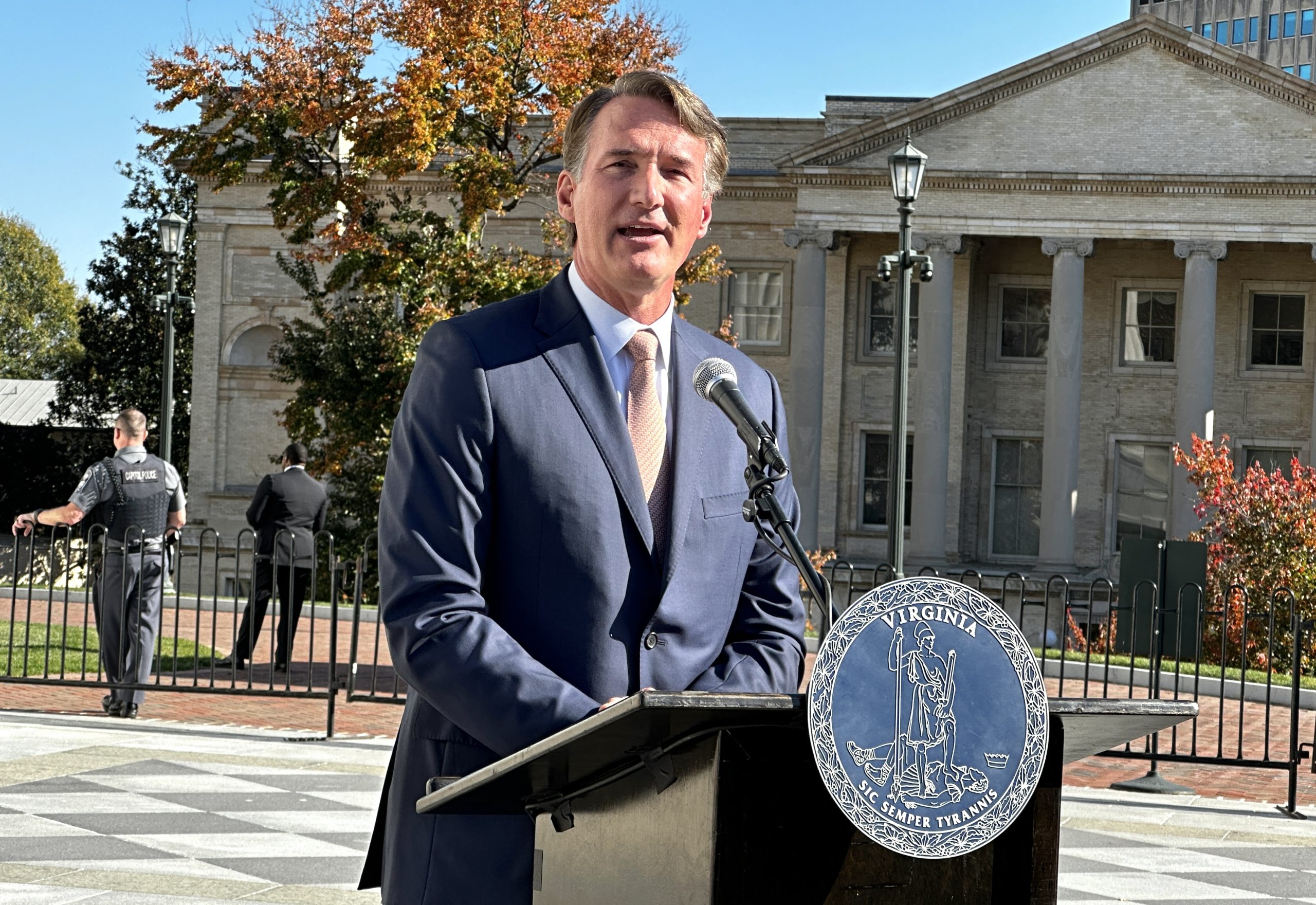 Youngkin approval rating remains stable at 52% even after legislative ...