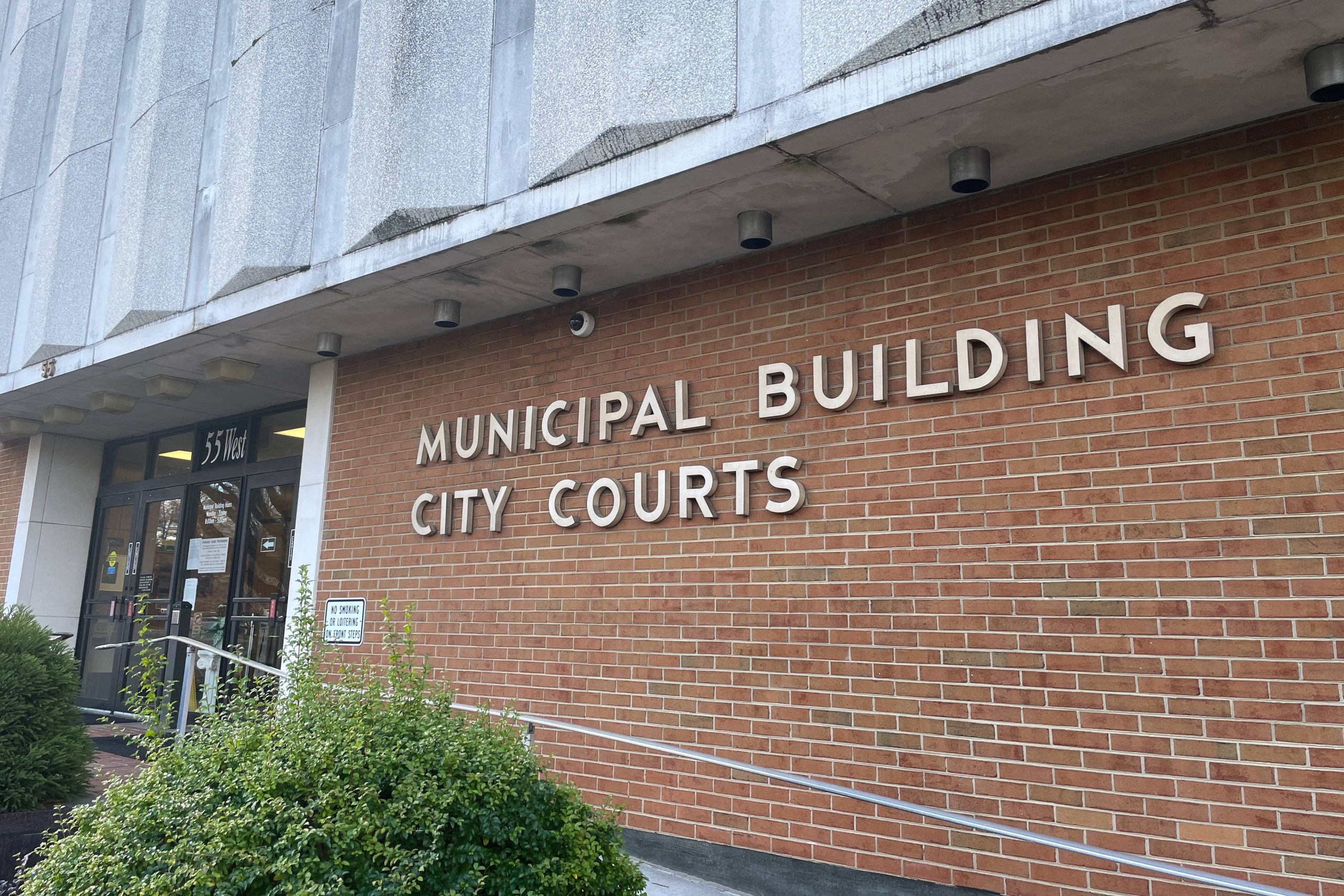 VA judge hears arguments as bank seeks $300M from WV Gov Jim Justice ...