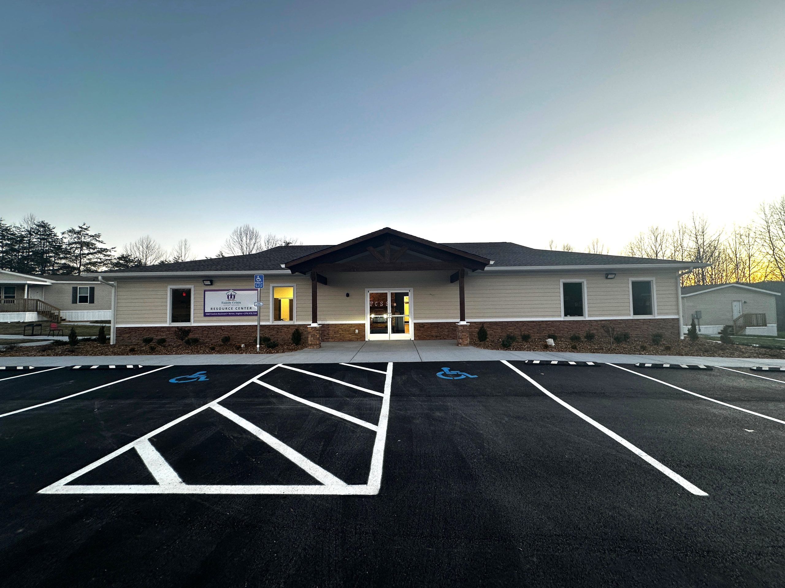 Its building failing and its caseload growing, a Wise County crisis ...