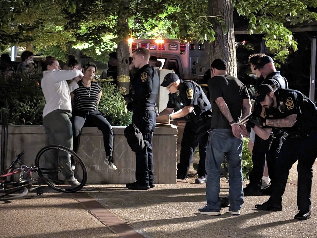 From graduation walk-outs to police in riot gear, the campus protests ...