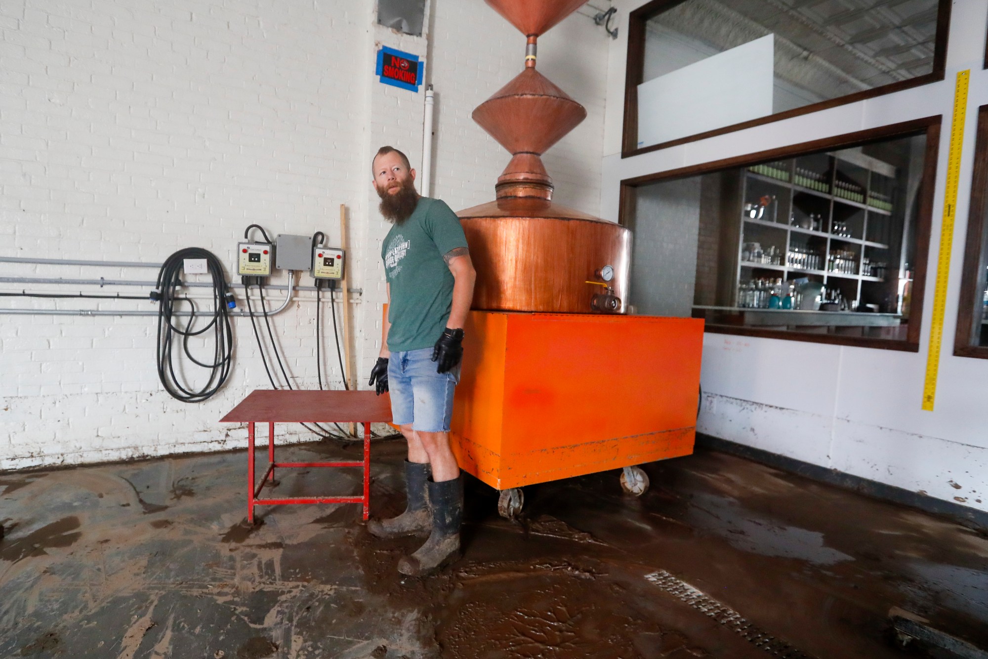 As floodwaters recede, residents of Damascus assess their future ...