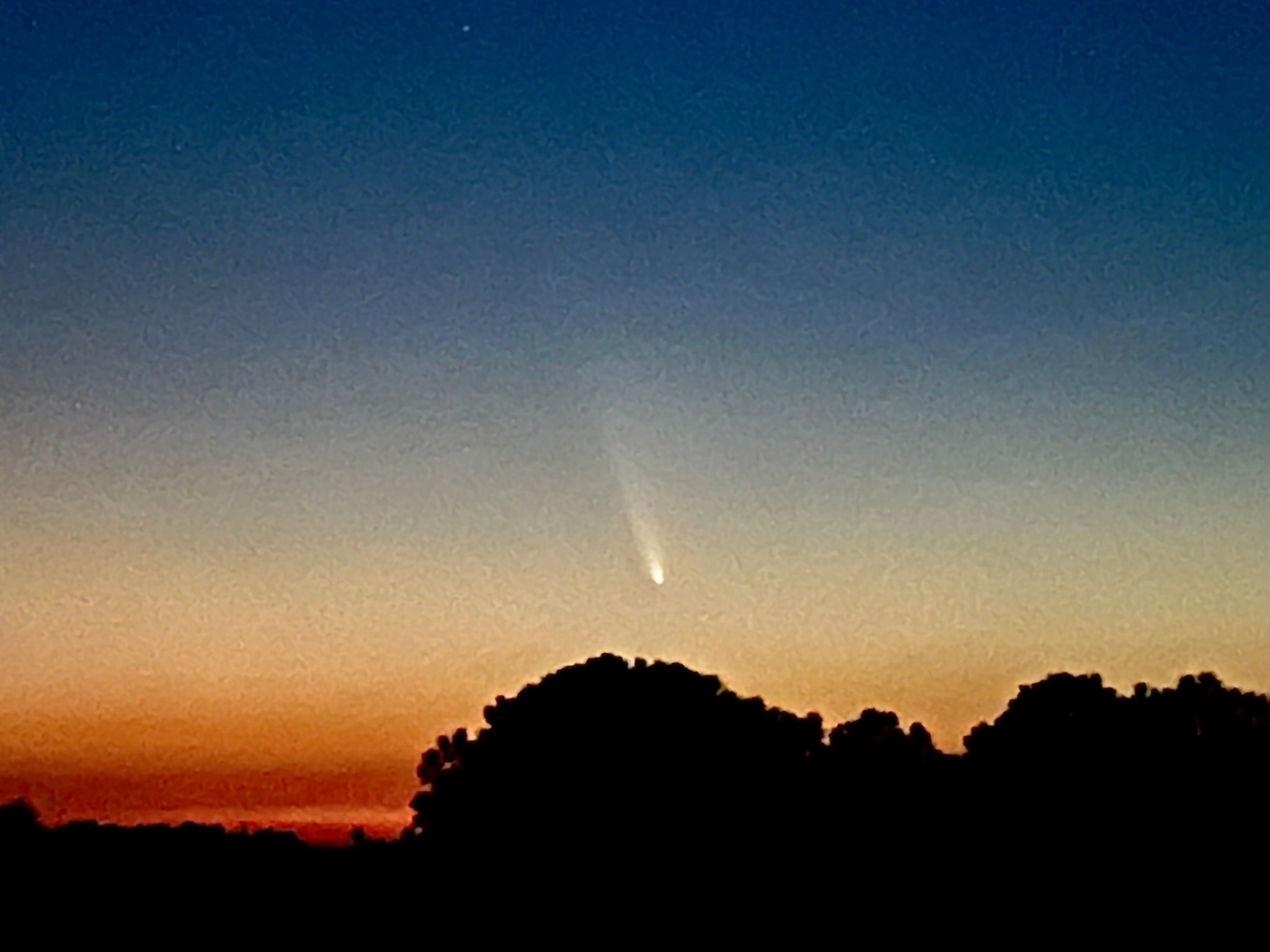 Frost and snow arrive in Virginia as a comet graces the western sky ...