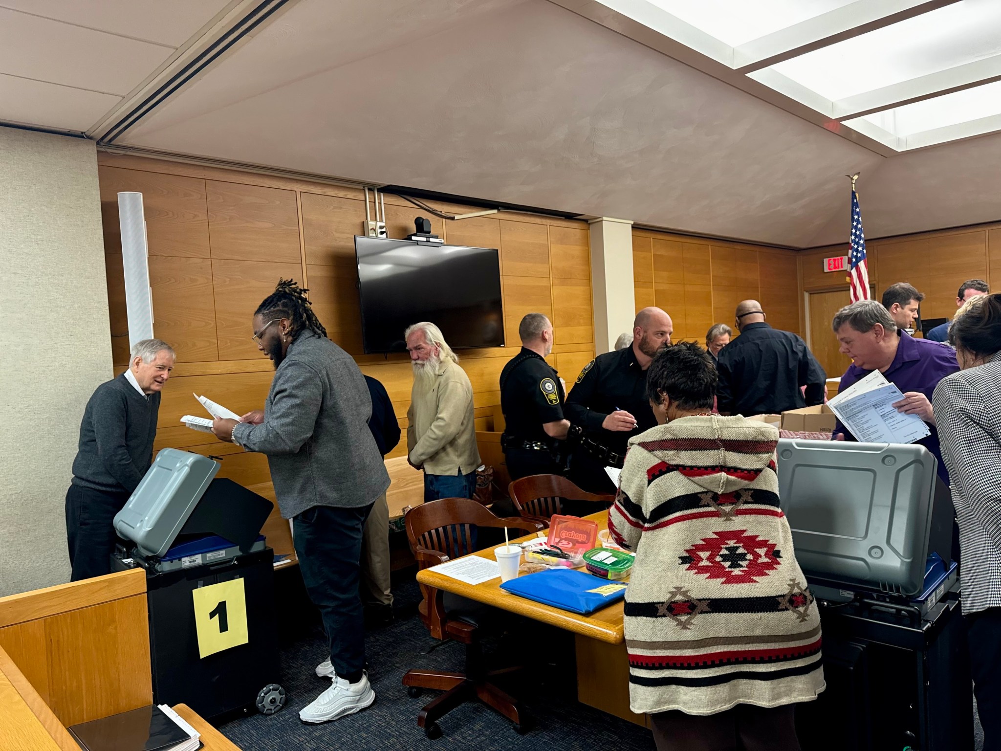 Roanoke mayoral election recount to continue Friday - Cardinal News