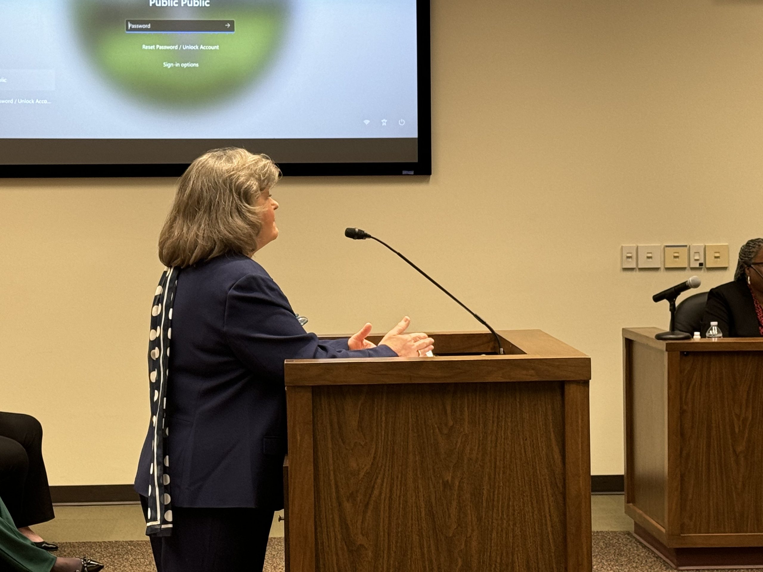 Roanoke City Council names Powers to fill vacant seat - Cardinal News