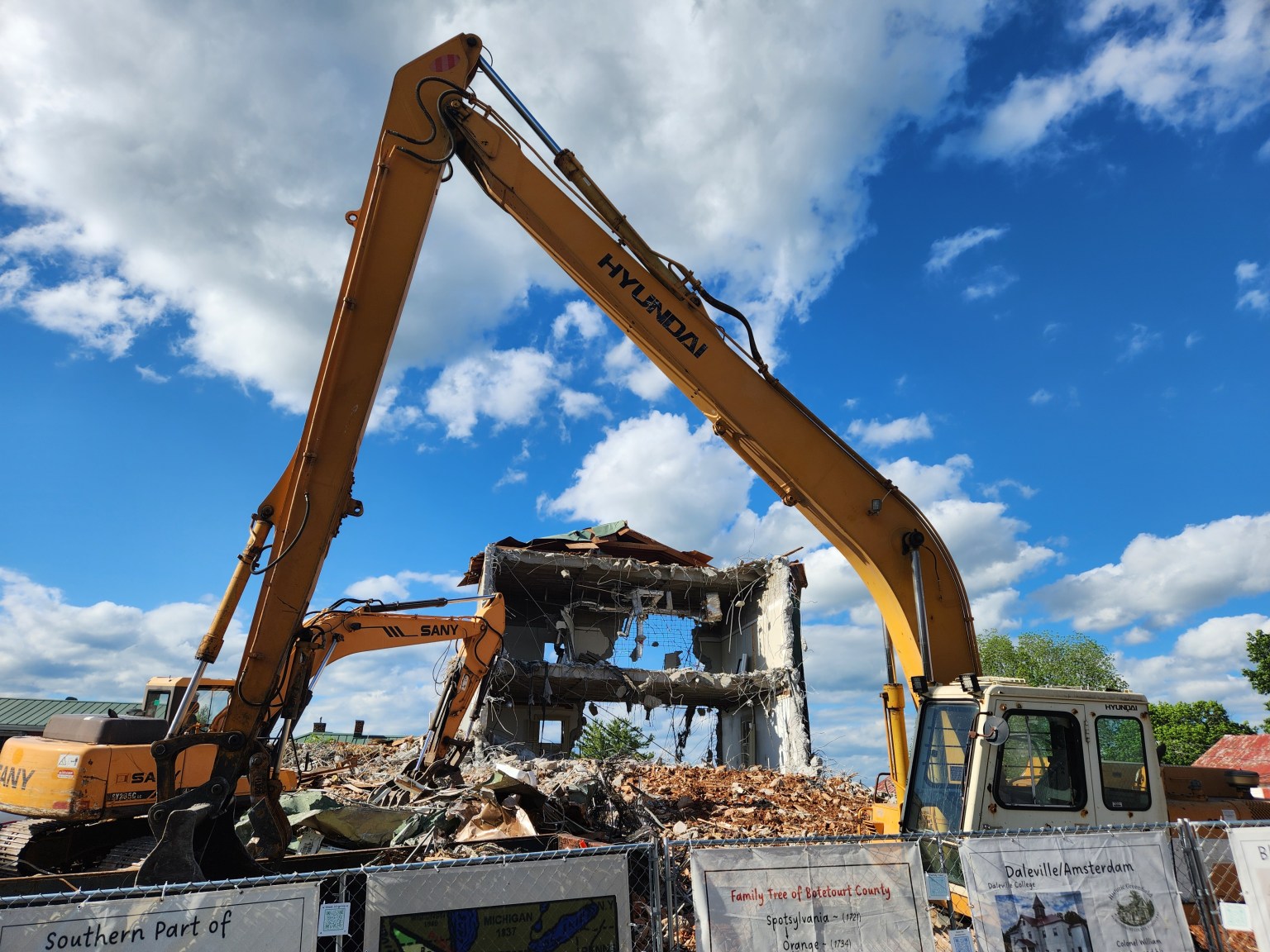 Botetourt County's historic courthouse comes down to make way for ...